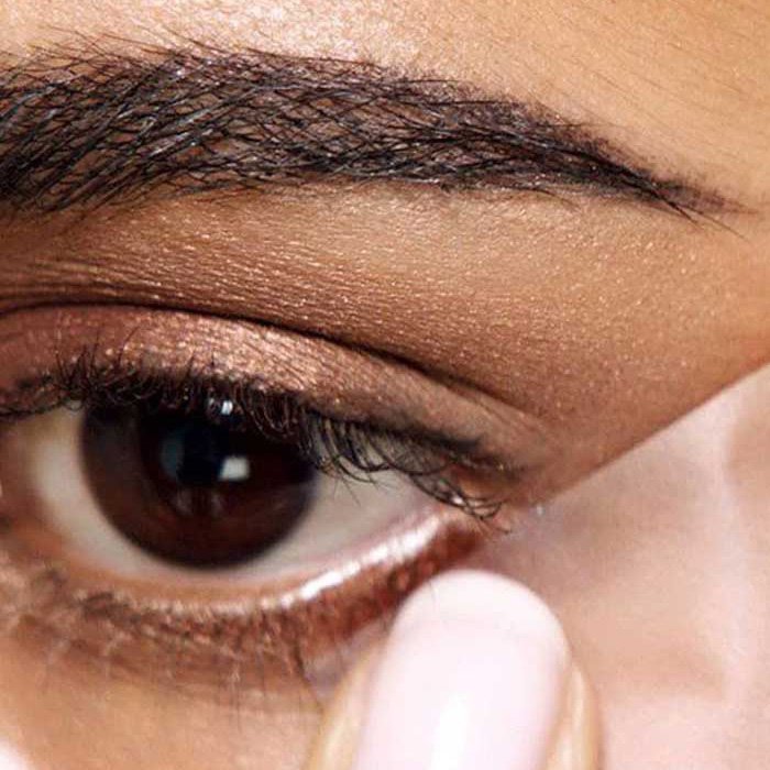 how to draw an eye on your arm with makeup