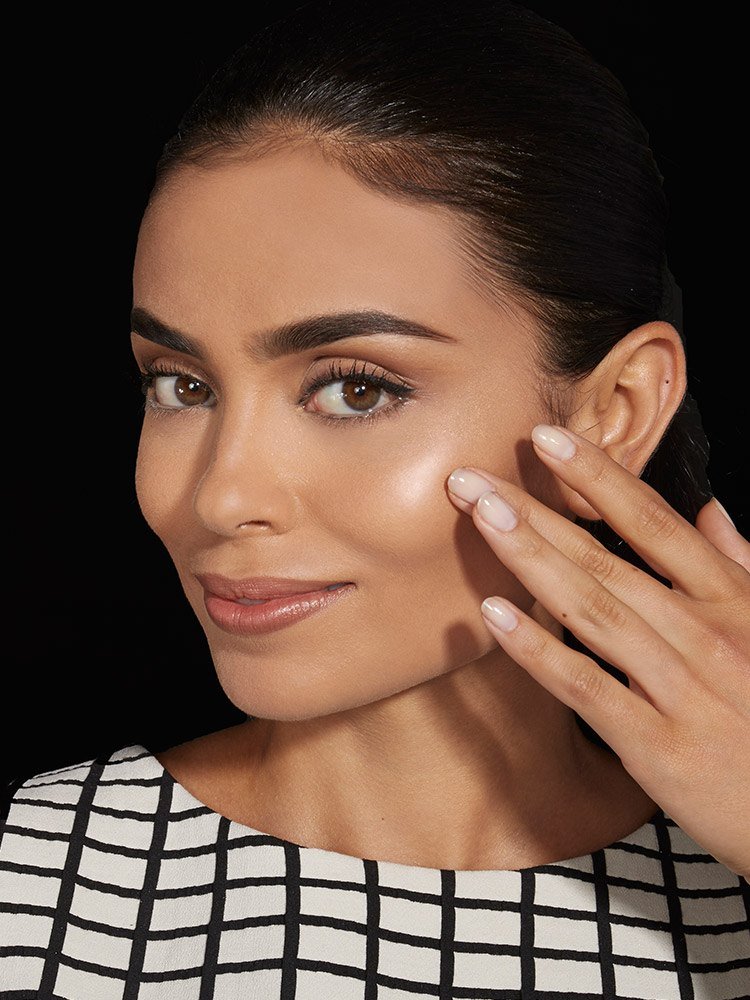 Comment camoufler les cernes | Conseils beauté | Maybelline NY